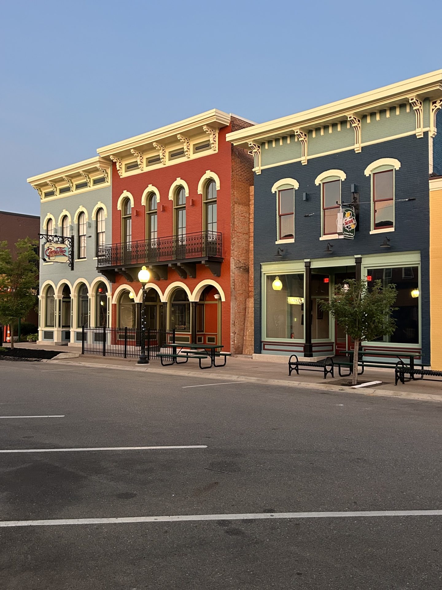 The "Hills Buildings" Façades - Frederick Construction